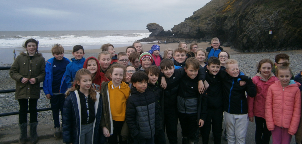 Ysgol ID Hooson | Rhosllanerchrugog, Wrecsam